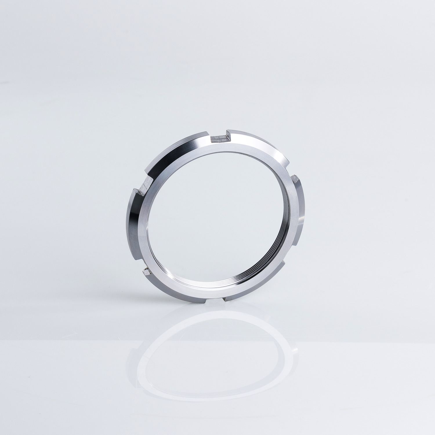 Selbstsichernde Nutmutter GUK | M65x2 | RH (Rechtsgewinde) | Stahl min ...